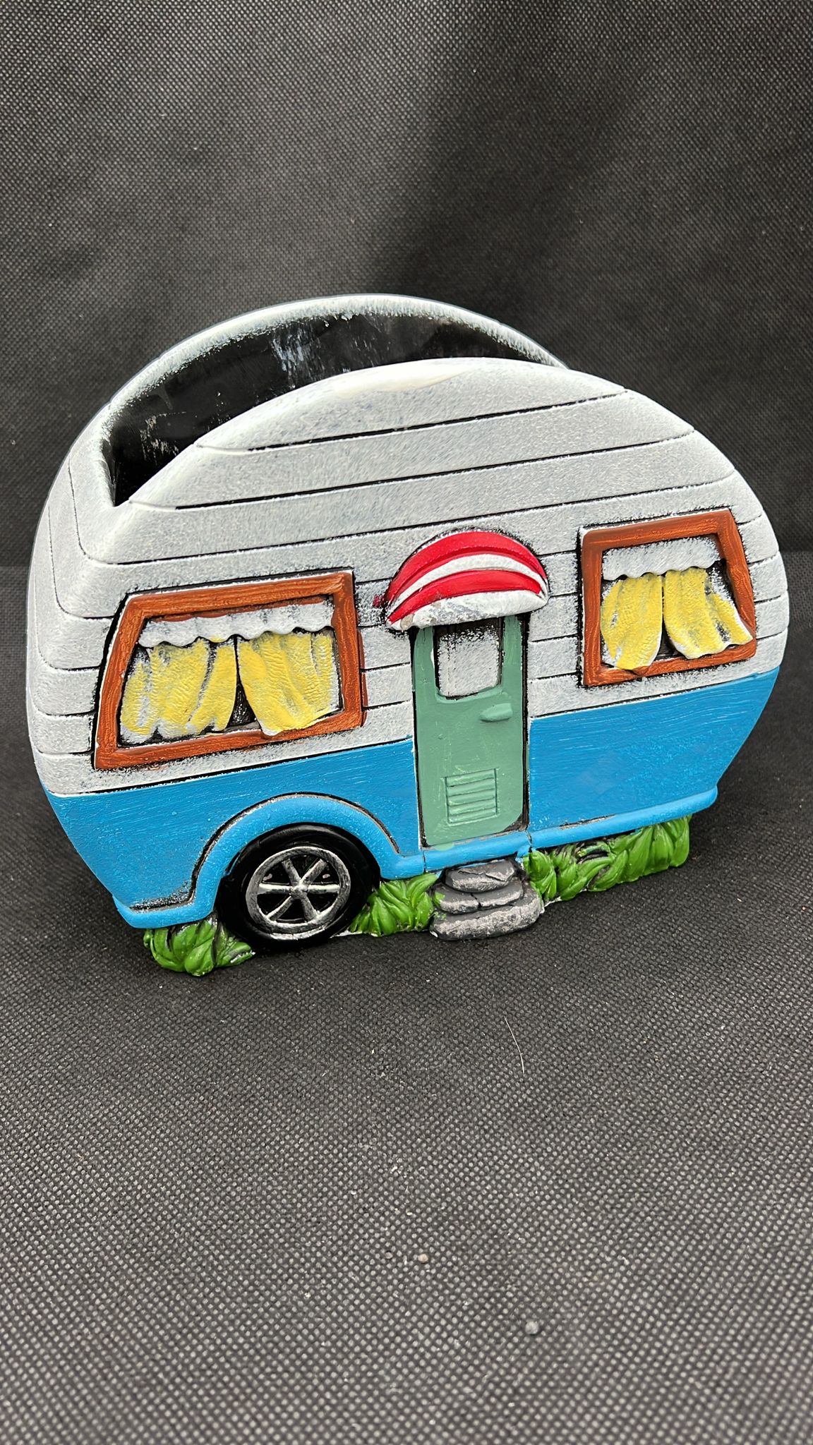 Caravan Planter - Holland House Garden Centre Preston